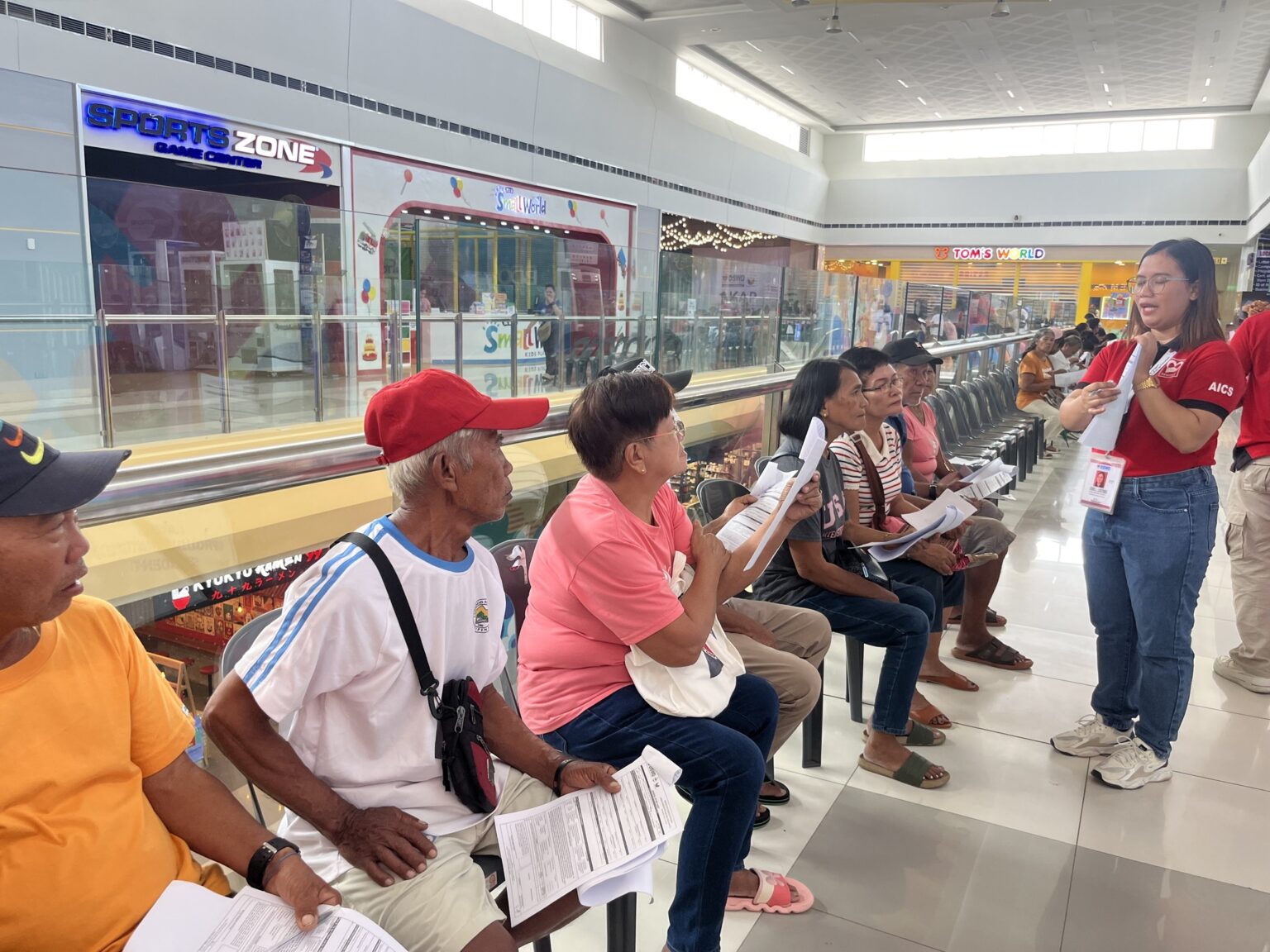 DSWD AKAP Offers Financial Relief to Minimum Wage Workers Amid Inflation